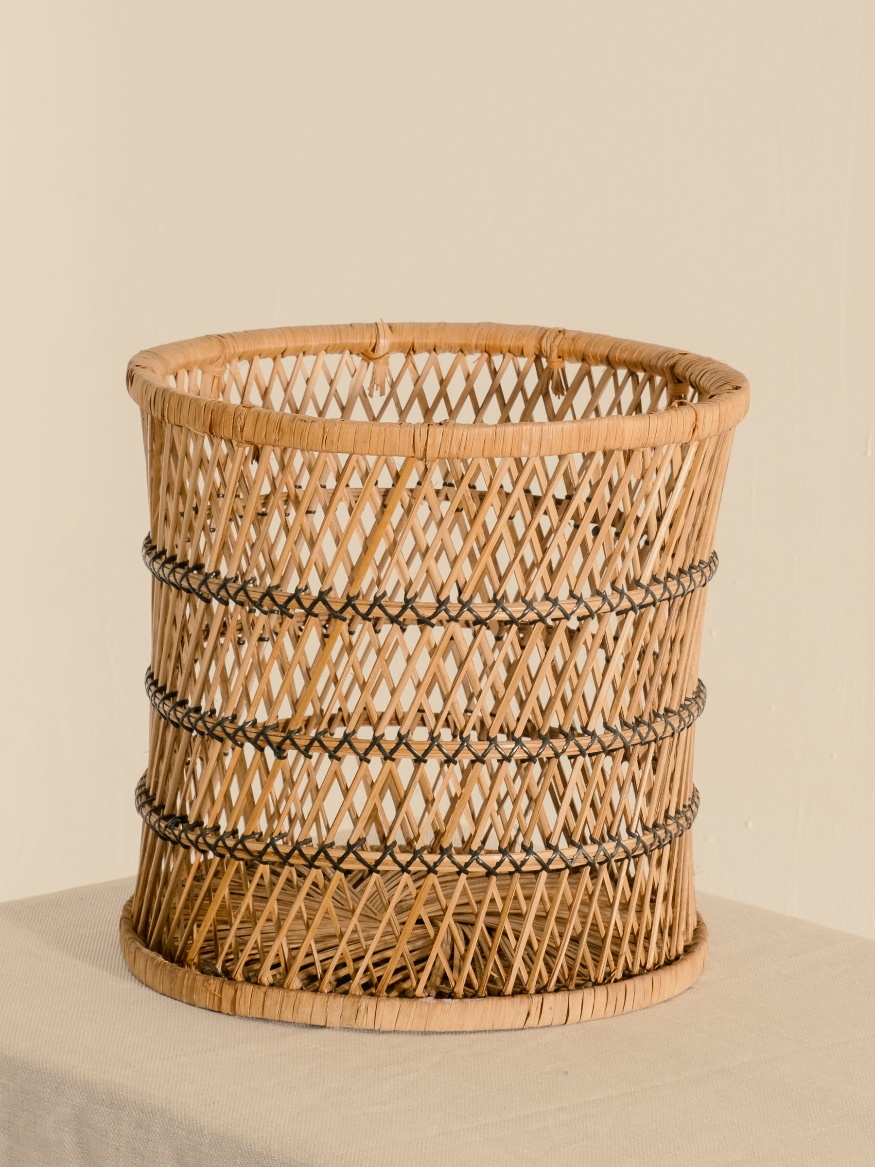 Vintage Woven Cane Waste Paper Basket – AlbionNord