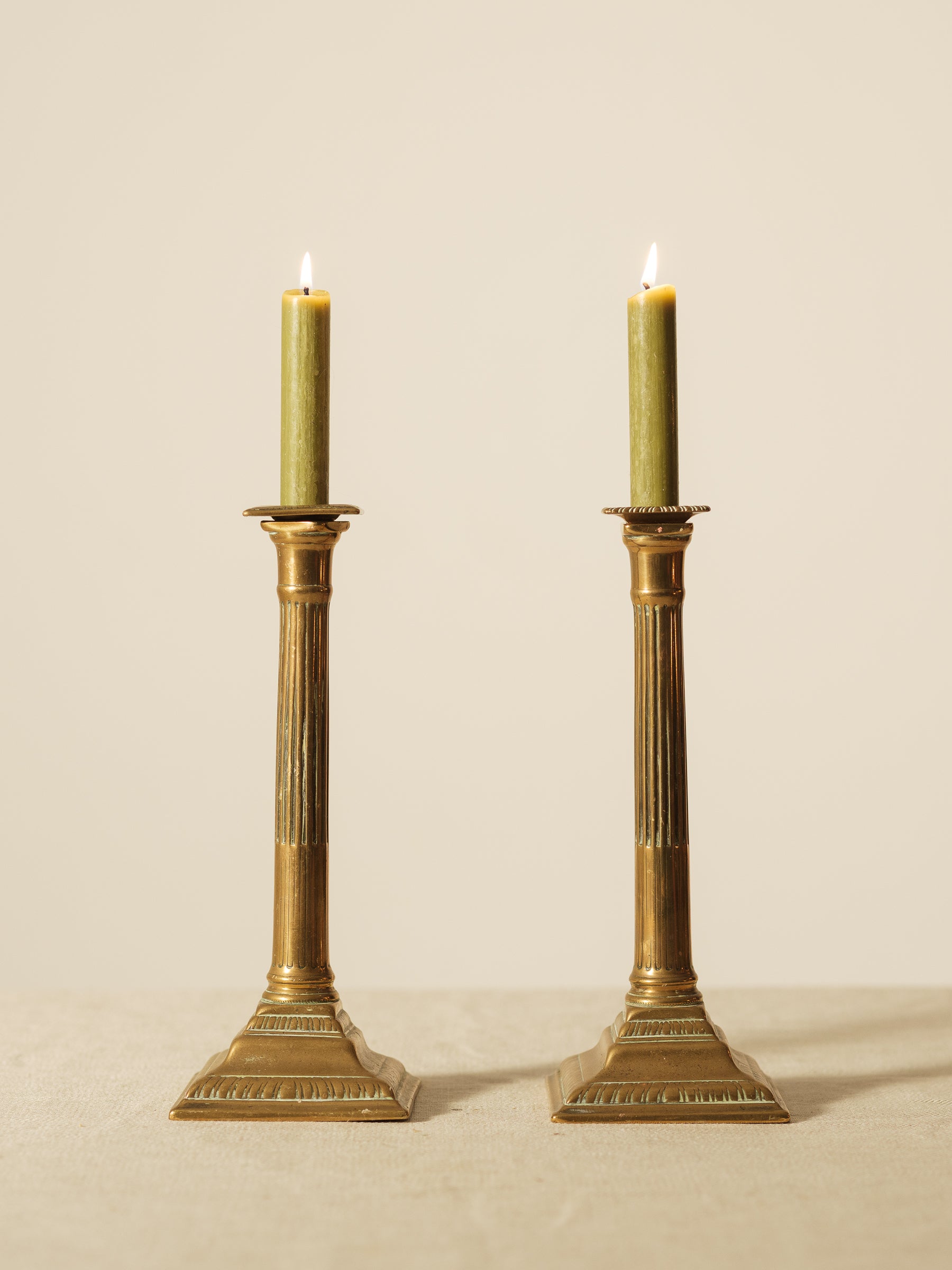 Pair of Georgian Pillar Candlesticks – AlbionNord